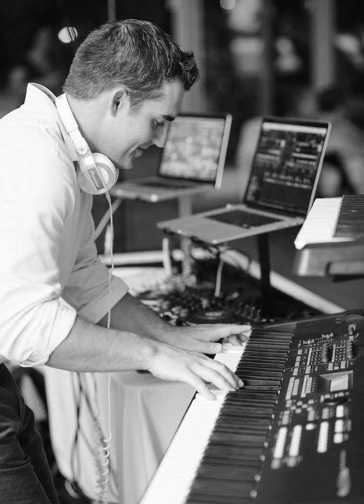 DJ Services in Charleston SC | Darby Events - DJ / Piano Combo